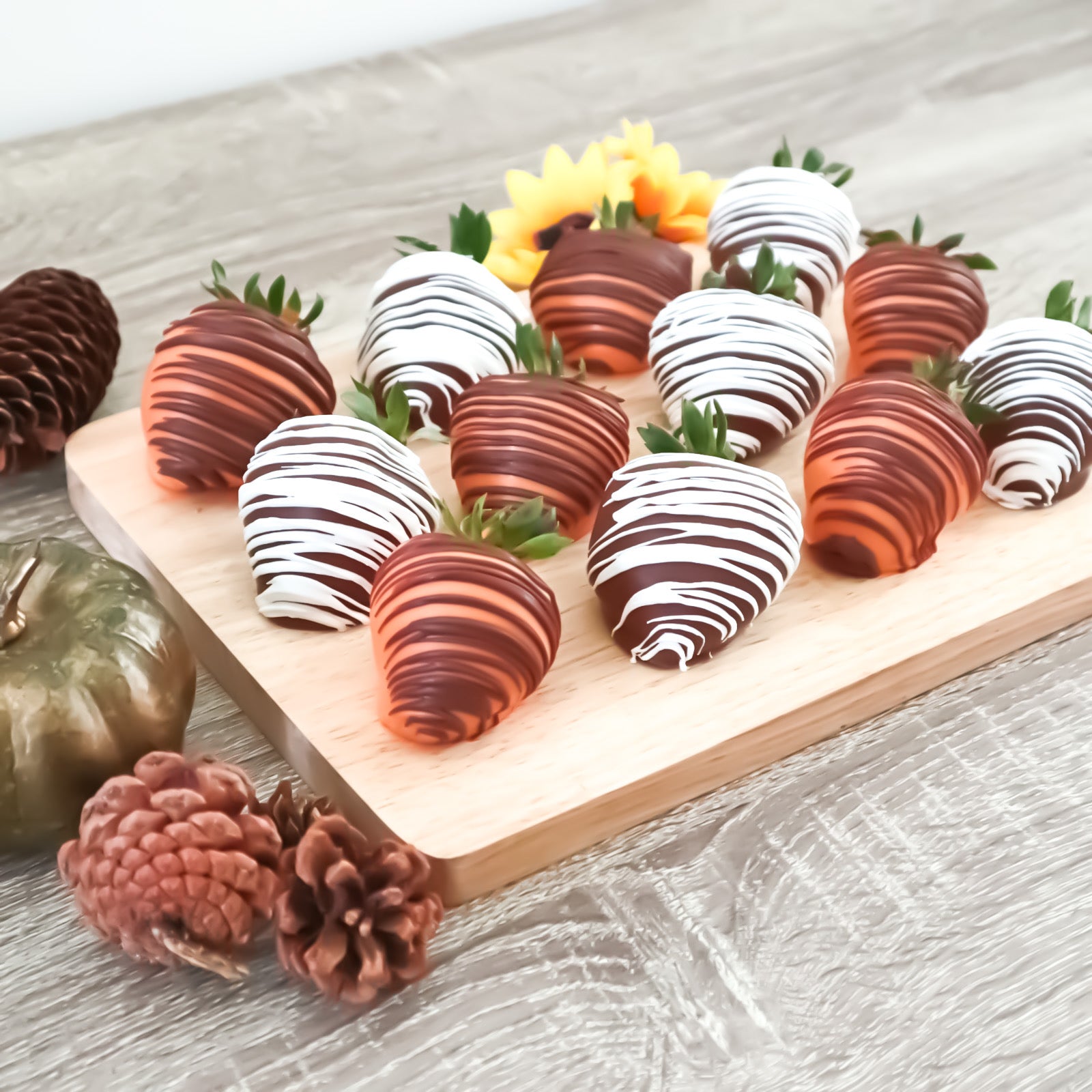Fall Chocolate Dipped Strawberries - Perfect for Thanksgiving | Toronto ...